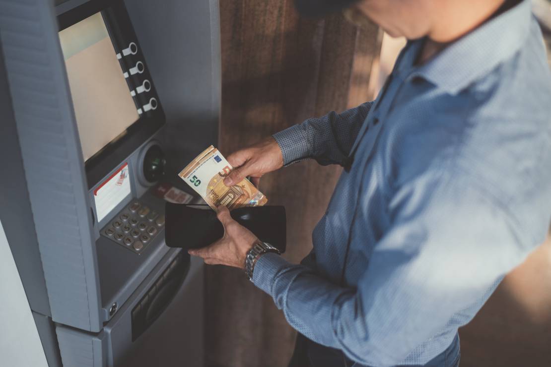 ISA Withdrawal: Taking Money Out of Your ISA - Moneyfarm