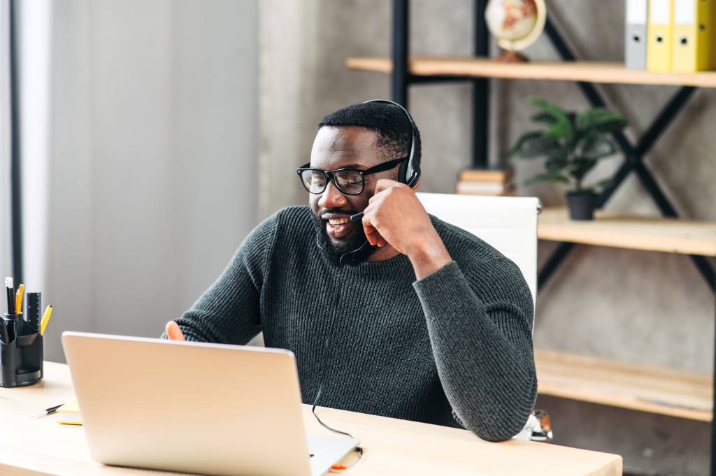 Working from home: A guide to investing | Moneyfarm